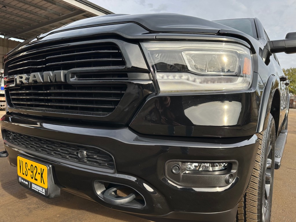 DODGE RAM RAM 1500 LAREMIE 5.7 V8 l FULL BLACK l NAP l 360CAM l STOEL ...