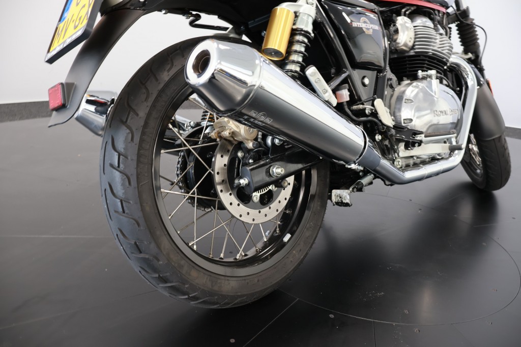 ROYAL ENFIELD Interceptor 650 Tour | Car and Bike